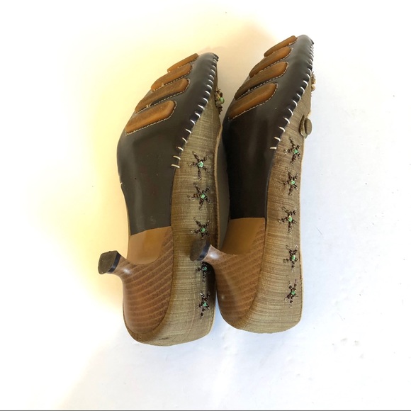 Coconuts by Matisse | Shoes | Coconut Matisse Kitten Heel Slipon Shoe ...